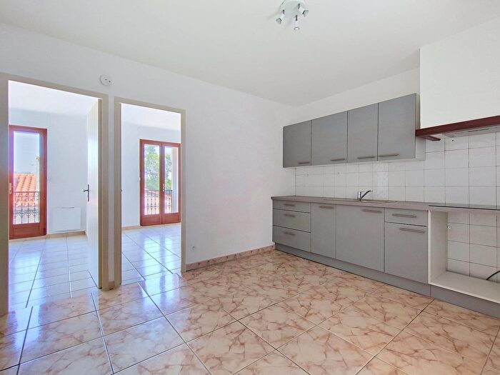 Maison 3 pièces à louer à Saint-Féliu-d'Avall