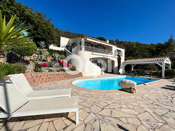 Maison 5 pièces à Mandelieu-la-Napoule, Capitou, à vendre