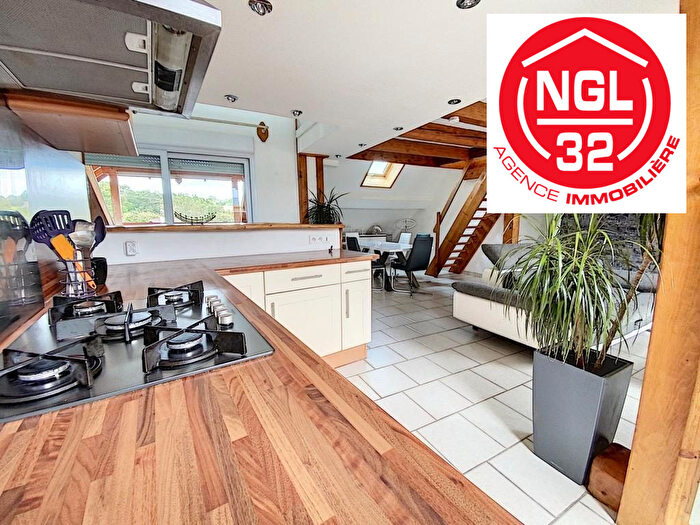 Appartement 4 pièces à Mésigny, à vendre