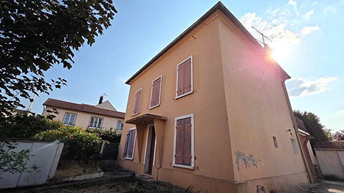 Appartement 2 pièces à vendre - Champs-sur-Marne, Centre-ville
