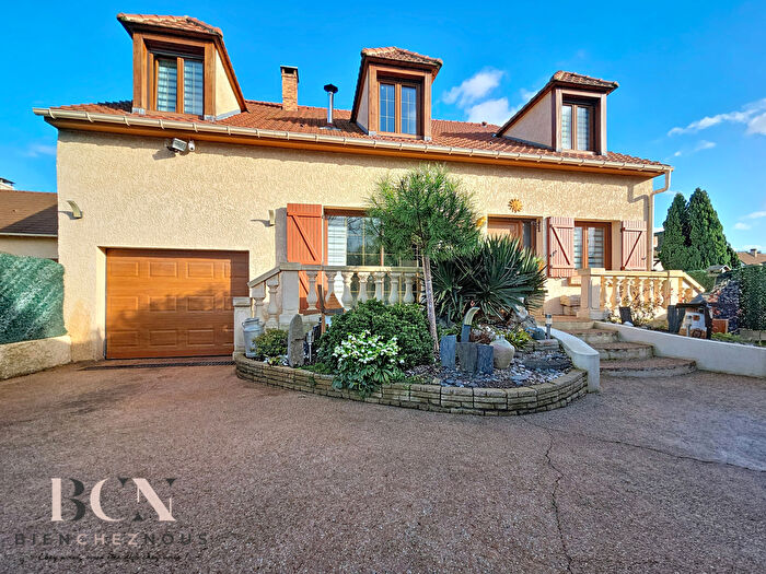 Maison à vendre - Viarmes - 7 pièces - 5 chambres