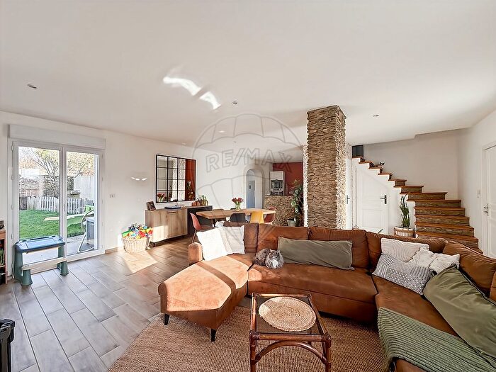 Saint-Sauveur-de-Landemont - Maison 5 pièces à vendre