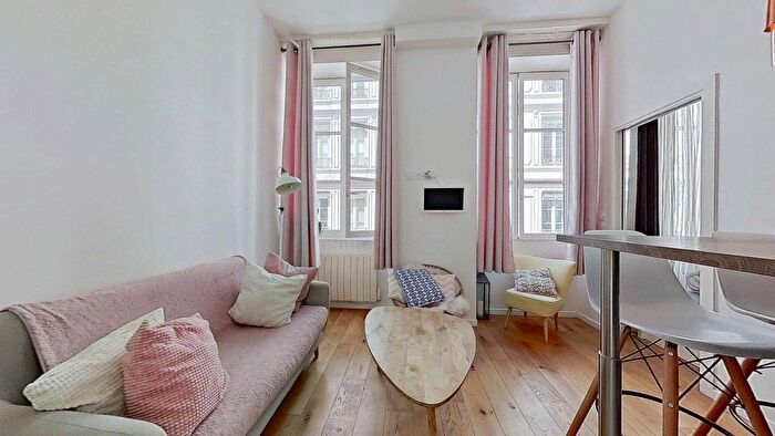 Presquîle, Centre ville, Cordeliers, Lyon 2ème arrondissement : Appartement 2 pièces à louer