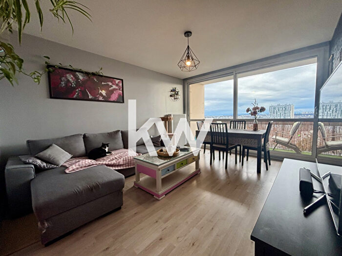 Appartement à vendre - Saint-Genis-Laval, Collonges - 3 pièces - 2 chambres