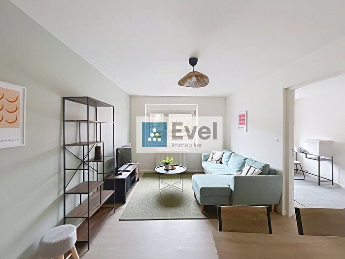 Appartement à louer - Centre Ville-Felsberg, Saint-Avold - 3 pièces - 2 chambres