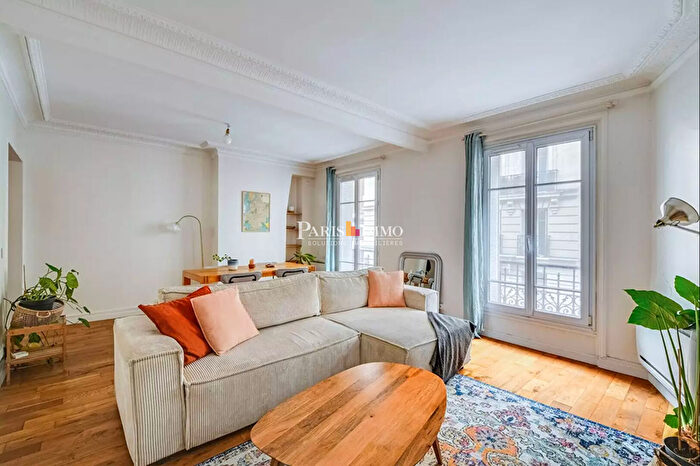 Appartement à vendre - Paris e , Grandes Carrières, Clichy - 3 pièces - 1 chambre