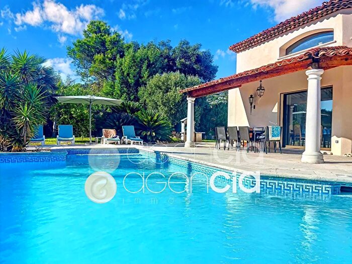 Maison à vendre - Mandelieu-la-Napoule, Minelle - 7 pièces - 6 chambres