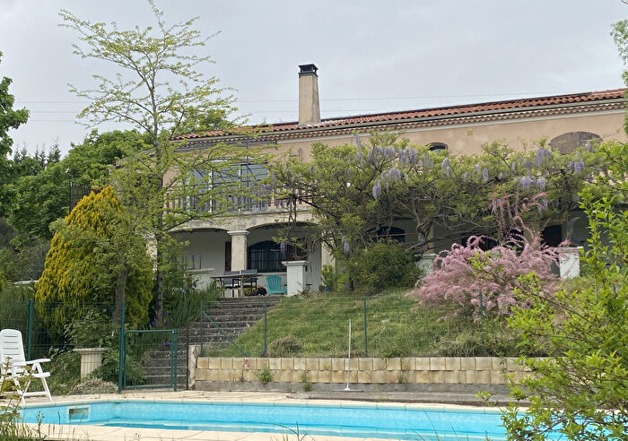 Maison à vendre - Rosans - 14 pièces - 10 chambres