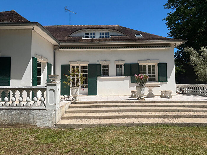 Le Vésinet, Princesse : Maison 8 pièces à louer