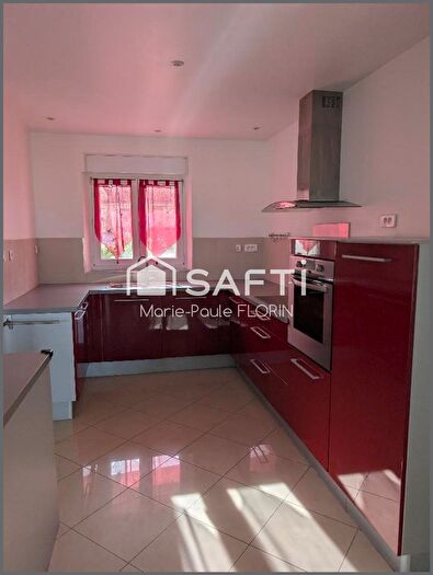 Maison 6 pièces à Montgenost, à vendre