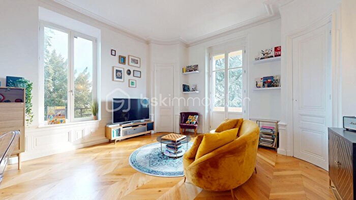 Appartement à vendre - Villefranche-sur-Saône, Centre-ville - 5 pièces - 4 chambres