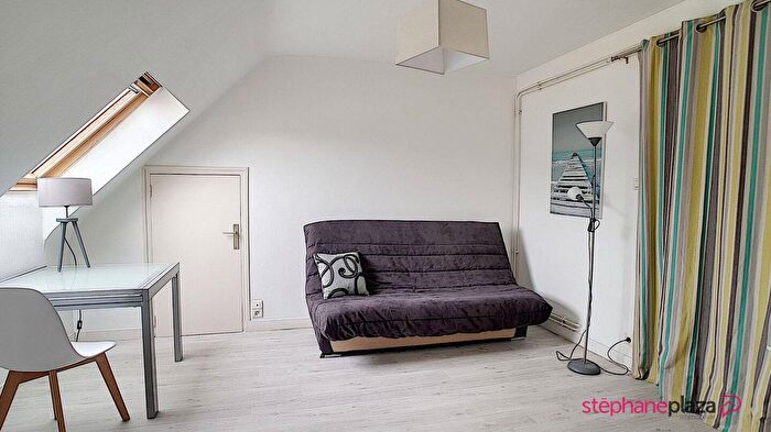 Appartement à louer - Centre Ville, Quimper - 1 pièce