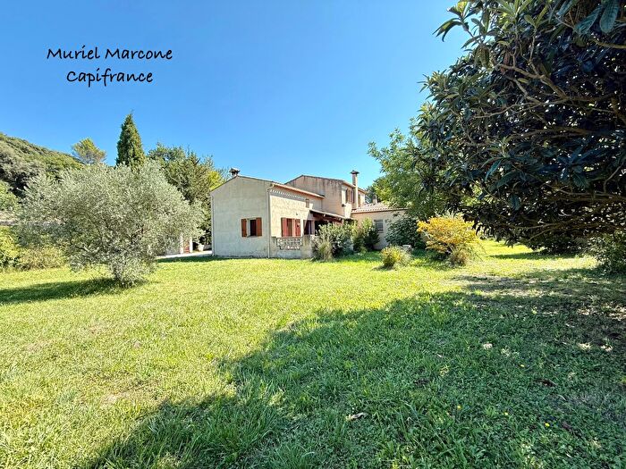 Maison 6 pièces à Lauris, à vendre