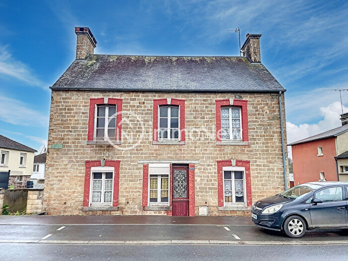 Maison à vendre - La Haye-Pesnel - 5 pièces - 3 chambres