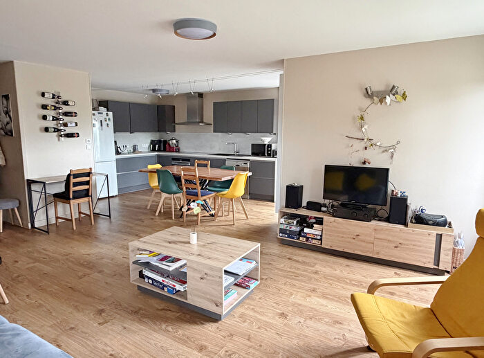 Grézieu-la-Varenne : Appartement 4 pièces à vendre