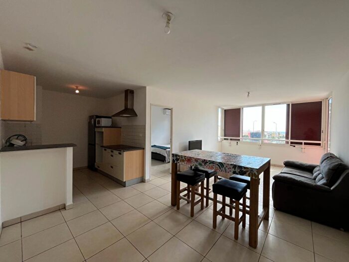 Appartement à louer - Saint-Denis, Bois de Nèfles, Sainte-Clotilde - 4 pièces - 3 chambres