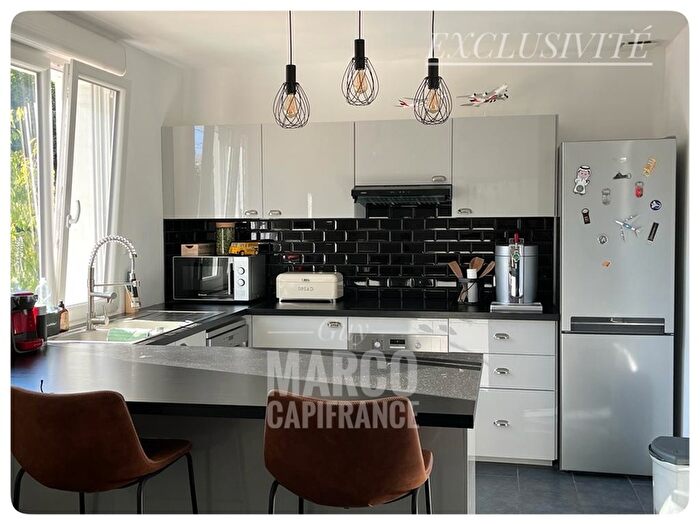 Appartement à vendre - Rousset - 5 pièces - 4 chambres