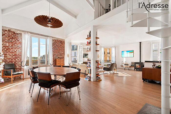 Appartement à vendre - Suresnes, Centre-ville - 5 pièces - 3 chambres