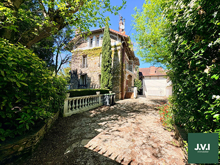 Maison 12 pièces à Montmorency, Centre Montmorency, à vendre