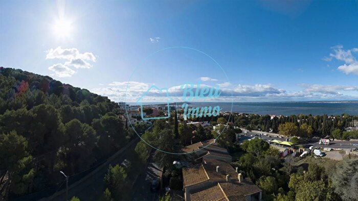 Appartement à vendre - Sète, Saint-Clair - 4 pièces - 2 chambres