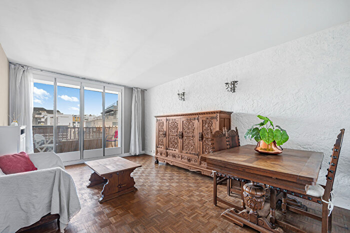 Appartement 4 pièces à vendre à Montrouge, La Vache Noire