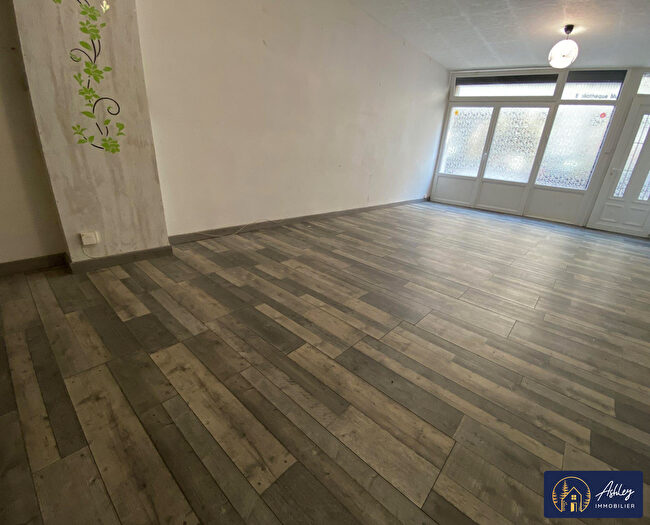 Maison à vendre - Bort-les-Orgues - 7 pièces - 5 chambres