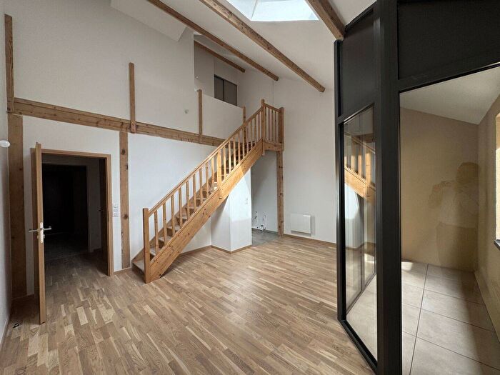 Appartement à louer - Bourg, Genas - 2 pièces - 1 chambre