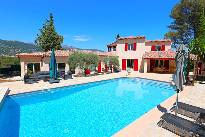 Maison à vendre - Peymeinade - 6 pièces - 4 chambres