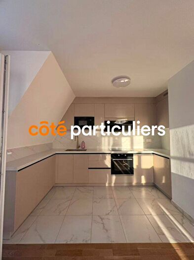 Appartement à louer - Zone Activité Molette, Le Blanc-Mesnil - 5 pièces - 4 chambres