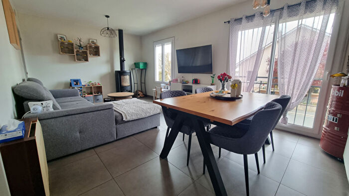 Maison à vendre - Avord - 4 pièces - 3 chambres