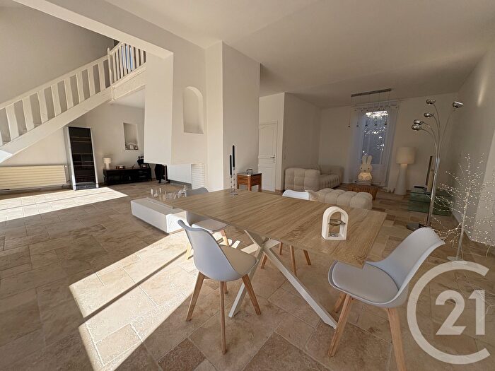 Maison à vendre - Bormes-les-Mimosas, Centre-ville, Le Pin - 5 pièces - 3 chambres