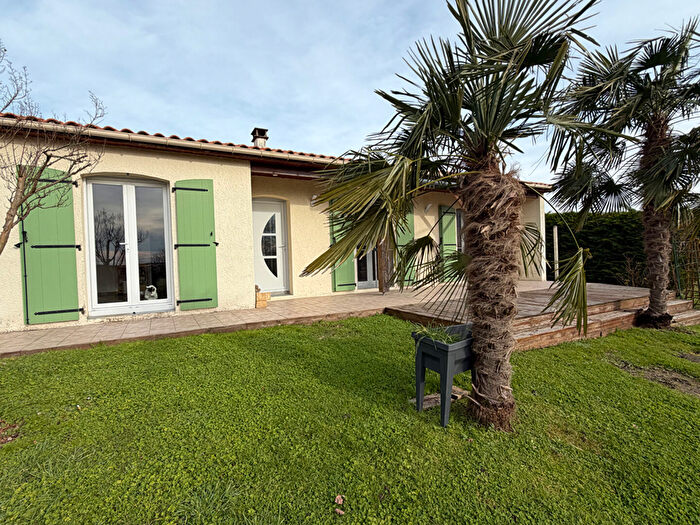 Maison à vendre - Lussant - 4 pièces - 3 chambres