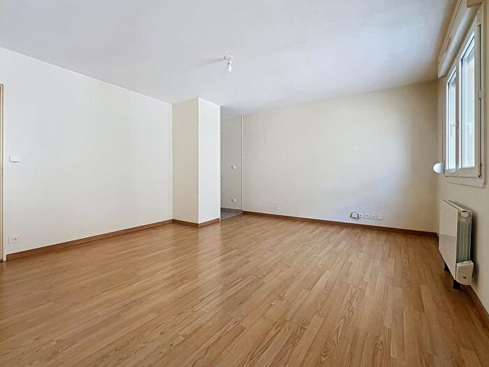 Appartement 2 pièces à Reims, Centre-ville, à vendre