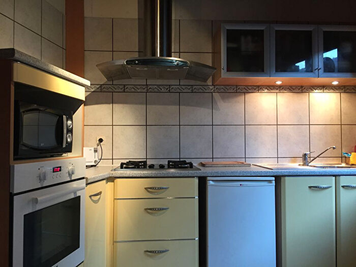 Appartement à louer - Colmar, Centre-ville - 3 pièces - 2 chambres