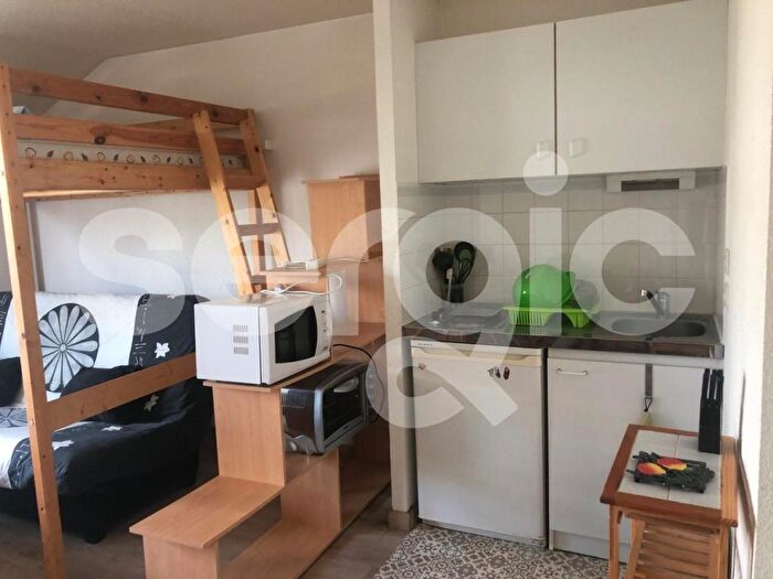 Appartement à louer - Cholet, Choletière - 1 pièce