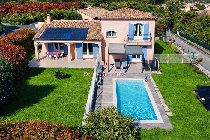 Maison à vendre - Carros - 4 pièces - 3 chambres