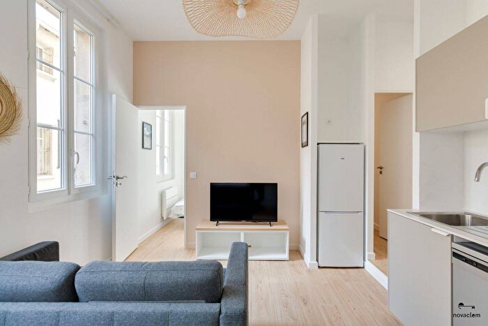 Appartement à louer - Vauban, Marseille ème arrondissement - 3 pièces - 2 chambres