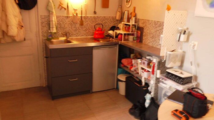Centre-Gare, Chantilly : Appartement 1 pièce à louer