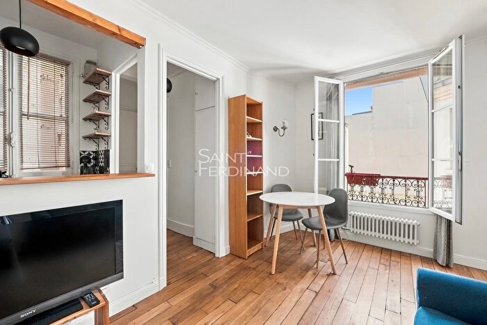 Paris 17ème, La Fourche, Guy Moquet : Appartement 2 pièces à vendre
