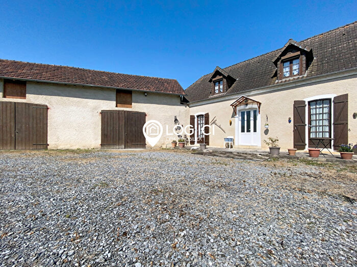 Maison 4 pièces à Astis, à vendre