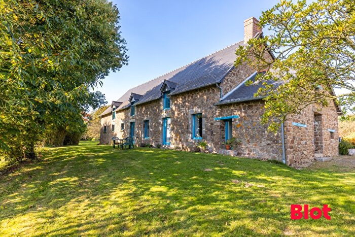 Maison à vendre - Miniac-sous-Bécherel - 7 pièces - 5 chambres