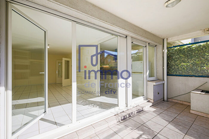 Voiron, Centre-ville, Gare - Appartement 5 pièces à vendre