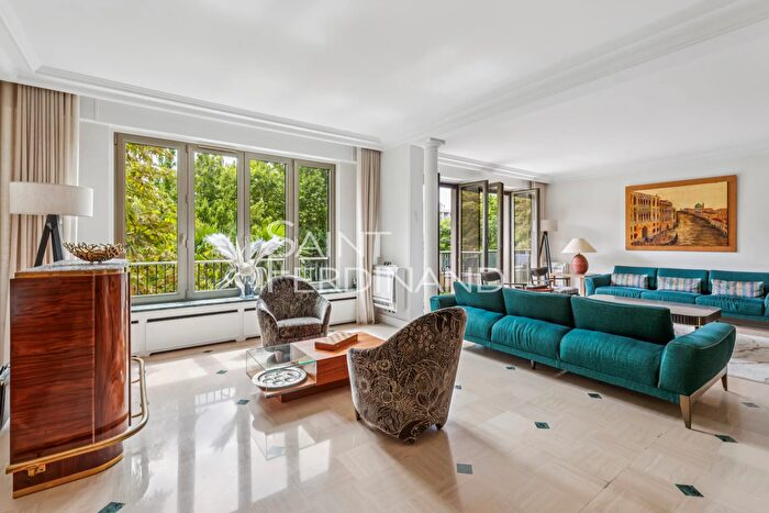 Appartement à vendre - Neuilly-sur-Seine, Parc de Neuilly - 7 pièces - 5 chambres