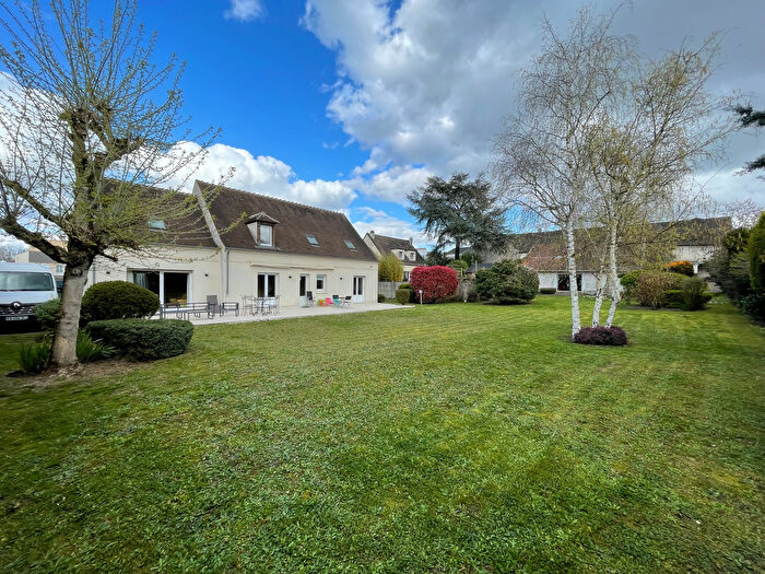 Maison à louer - Écouen - 8 pièces - 4 chambres