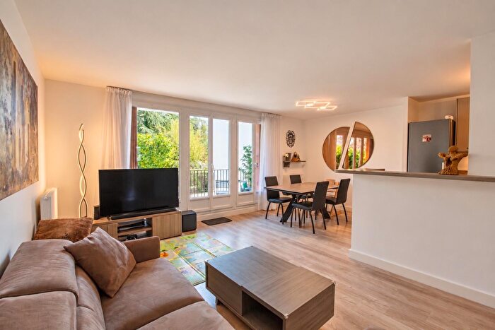 Appartement 3 pièces à vendre - Le Mesnil-Saint-Denis