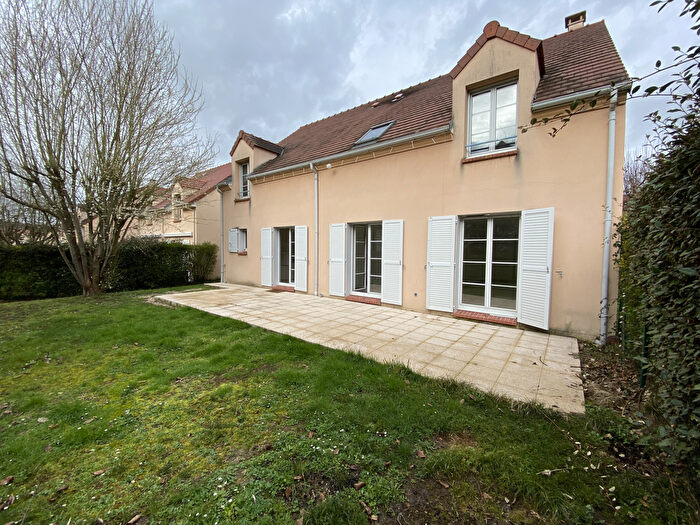 Maison à louer - Chambourcy - 6 pièces - 4 chambres