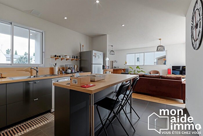 Maison à vendre - Thairé - 5 pièces - 4 chambres