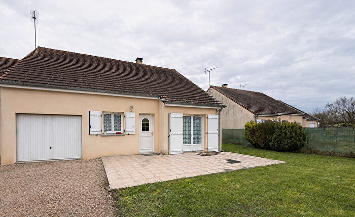 Maison à vendre - Souppes-sur-Loing - 5 pièces - 3 chambres