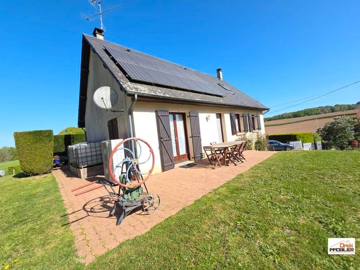 Saint-Priest-la-Feuille : Maison 5 pièces à vendre