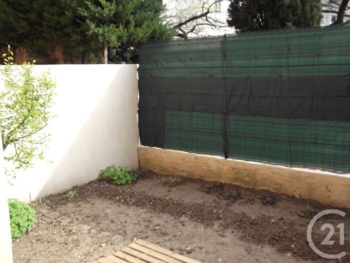 Appartement à louer - Bagnols-sur-Cèze - 1 pièce